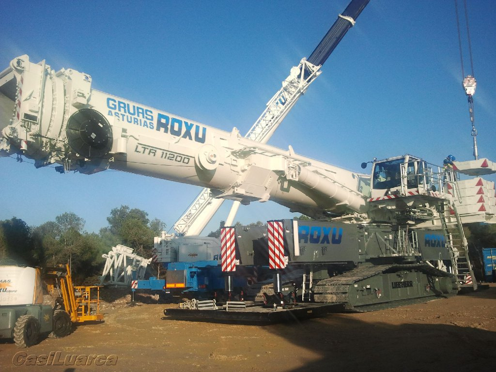 무한씨앤에스 - 자료실 - 갤러리 - Liebherr LTR 11200